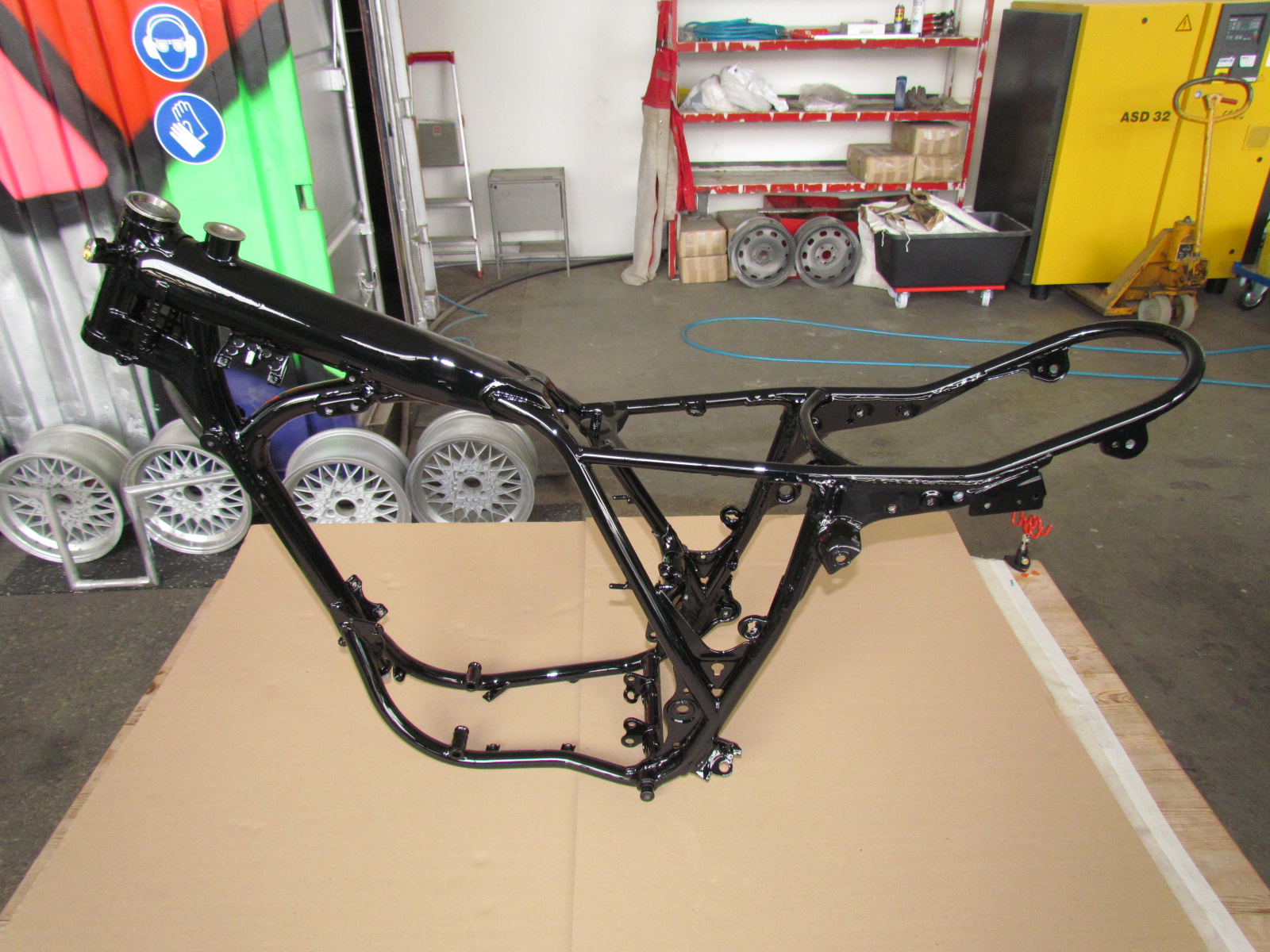 Motorradrahmen Pulverbeschichtet